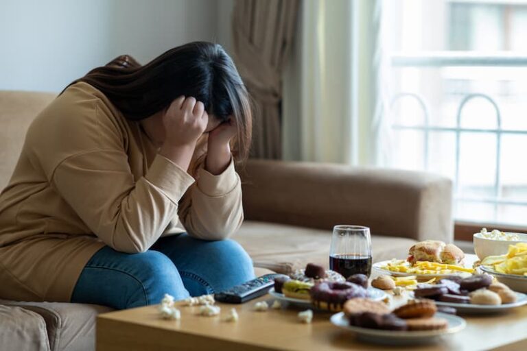 How to Deal With Upper Back Pain After Eating | New York Pain Care